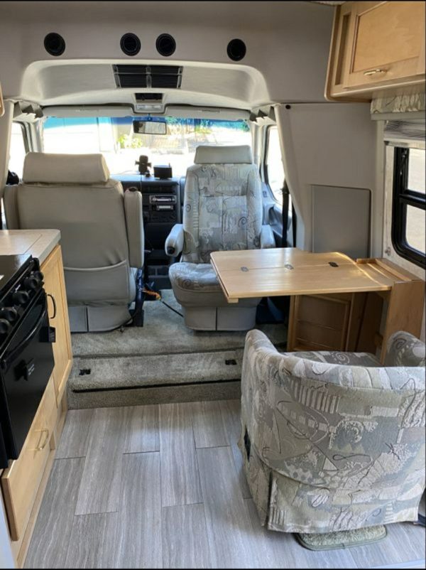 2004 Eurovan Rialta HD – Used Class B Camper Vans